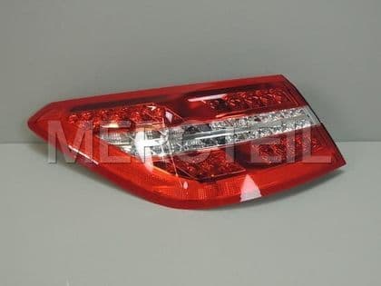 Kaufen Sie das Ersatzteil Mercedes-Benz A2079060158 heckleuchte