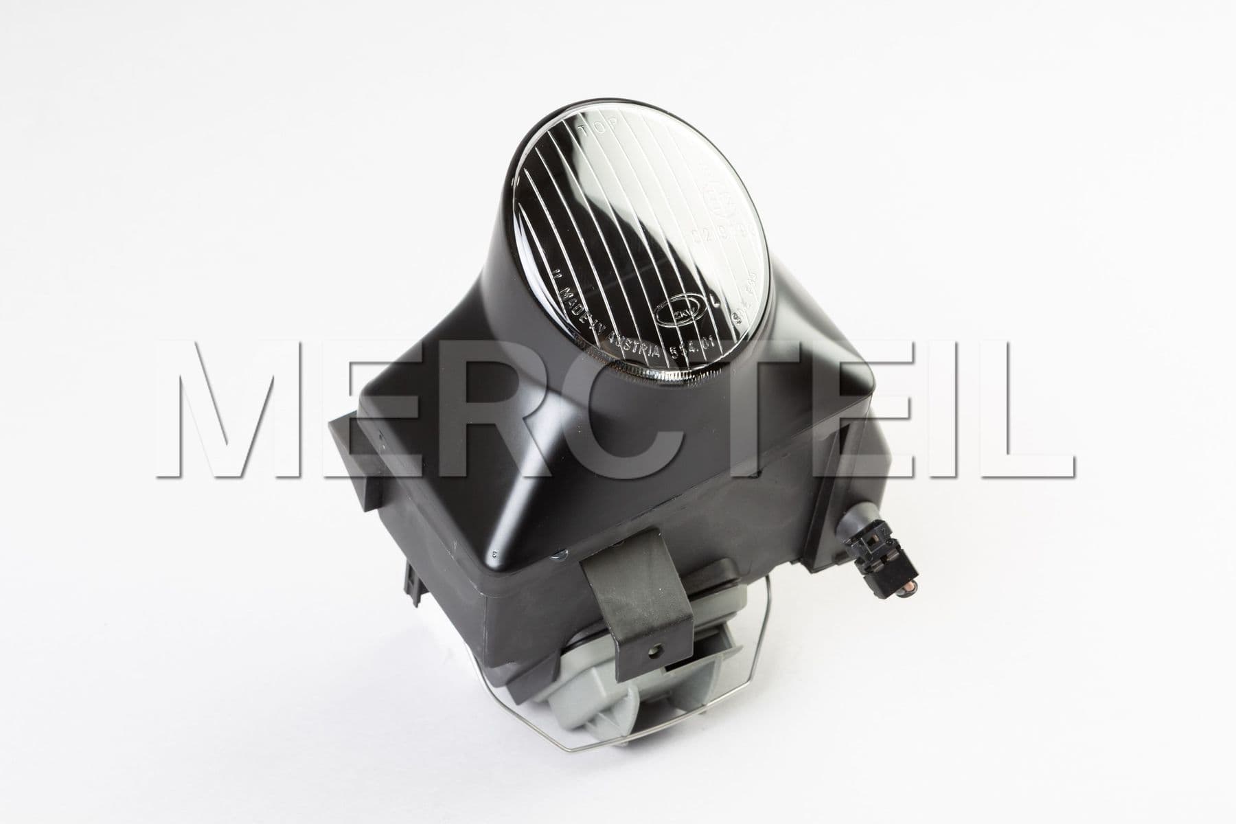 Buy the spare part Mercedes-Benz A2088200356 foglamp