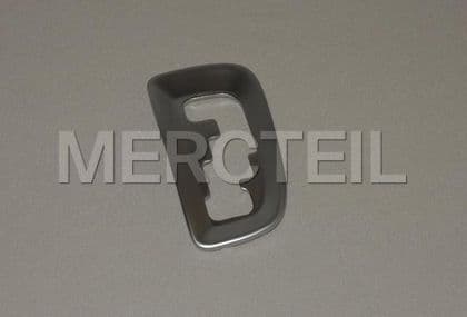 Buy the spare part Mercedes-Benz A2092670047 slotted gate