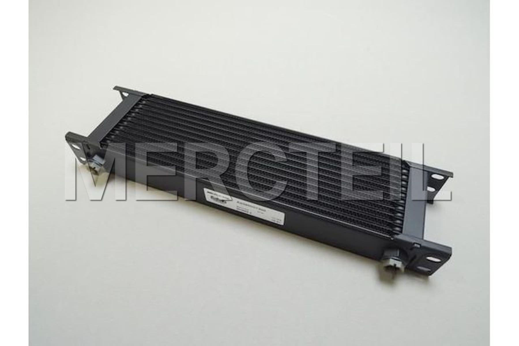 Buy the spare part Mercedes-Benz A2095001800 oil cooler