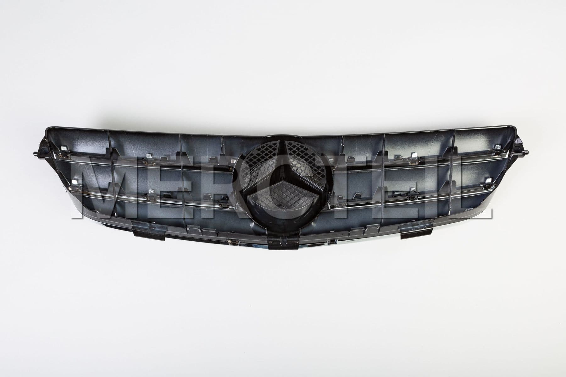 Buy the spare part Mercedes-Benz A20988001239040 radiator grille shell