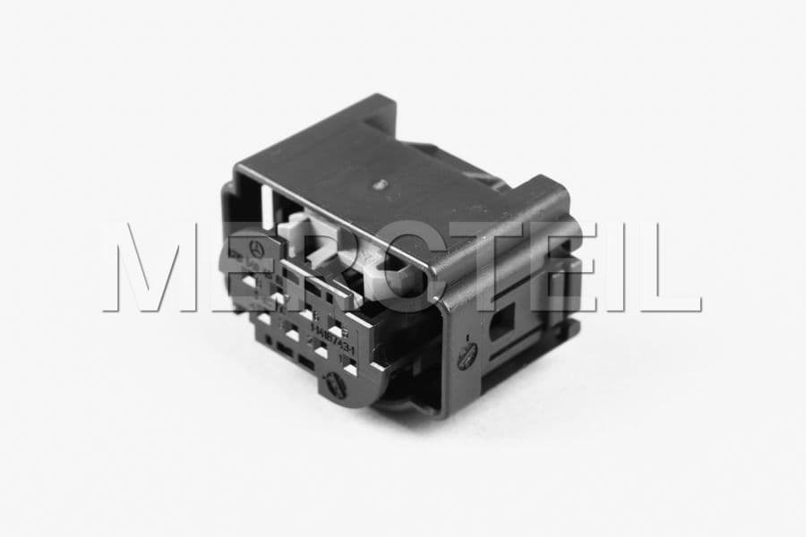 Buy the spare part Mercedes-Benz A2105404581 socket outlet