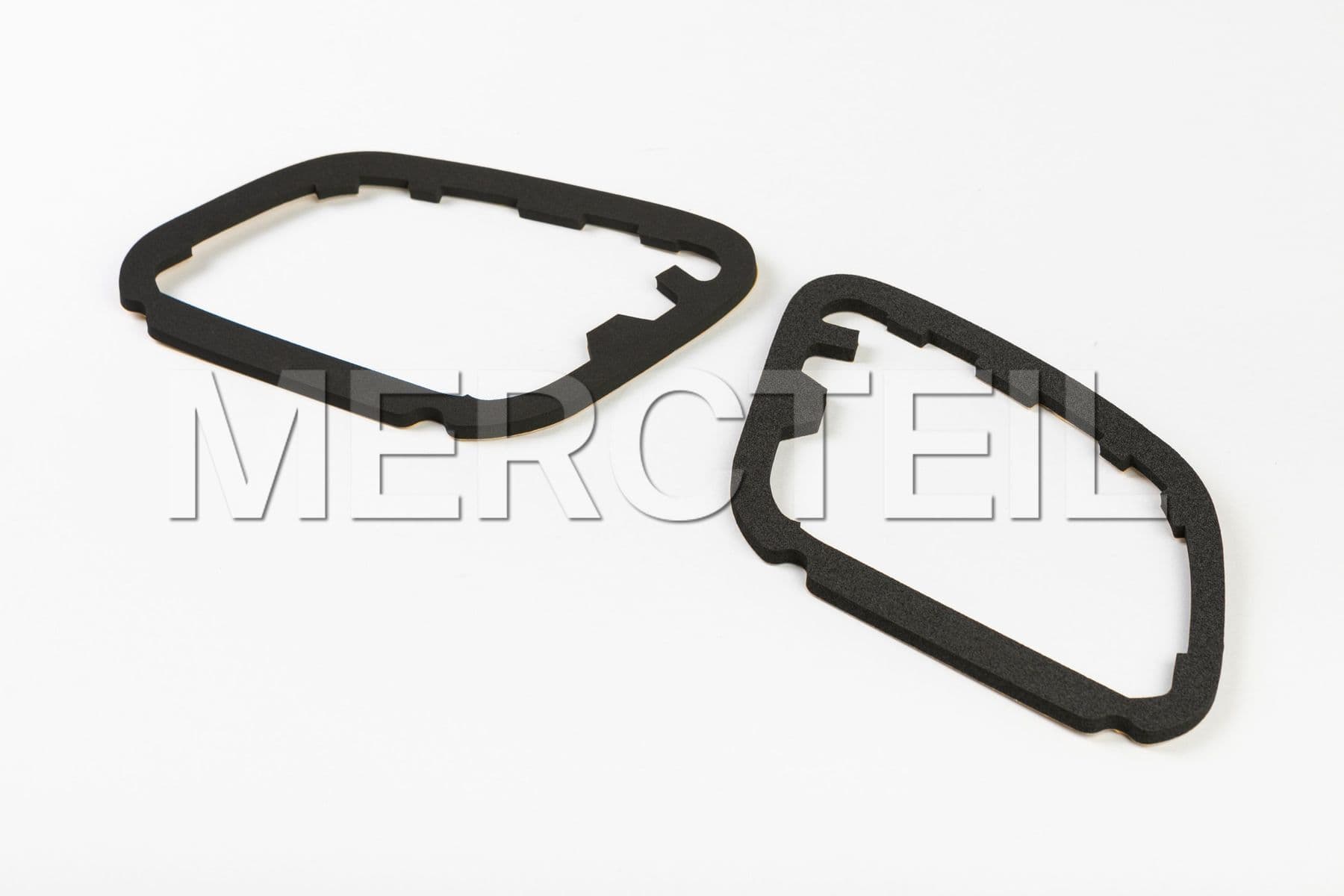 Buy the spare part Mercedes-Benz A2108260891 seal ring