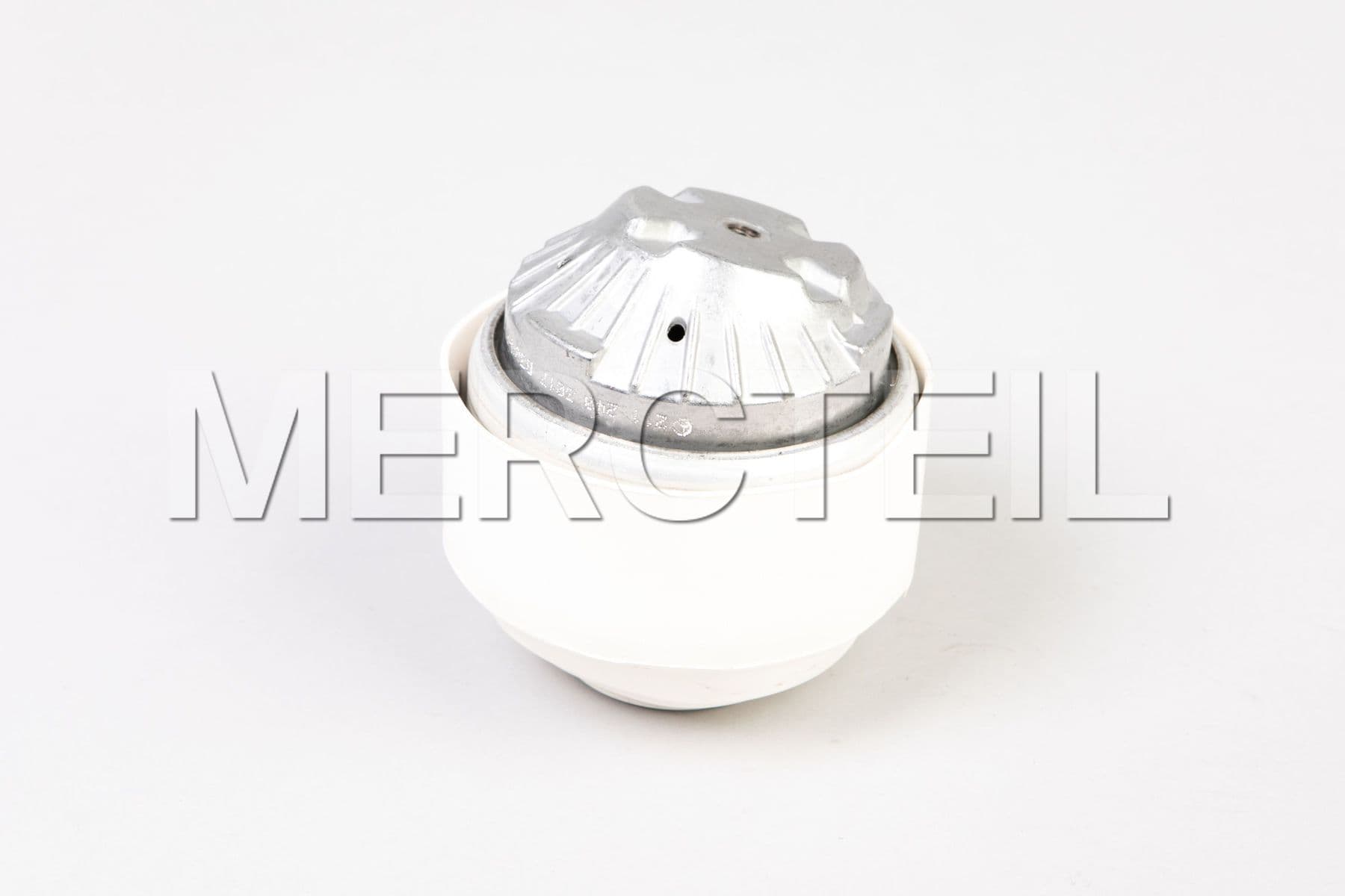 Buy the spare part Mercedes-Benz A2112403017 engine mounting