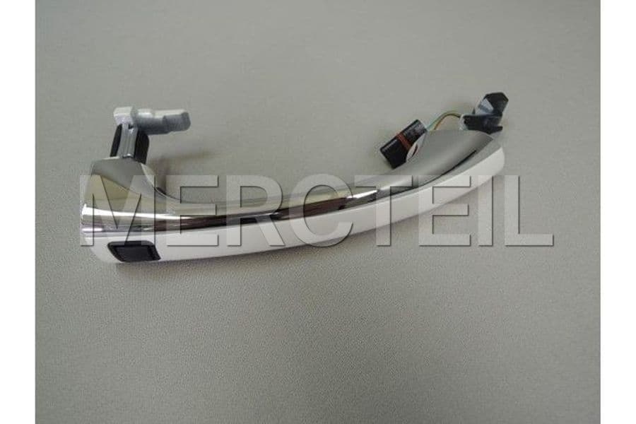 Buy the spare part Mercedes-Benz A21176012709960 door handle