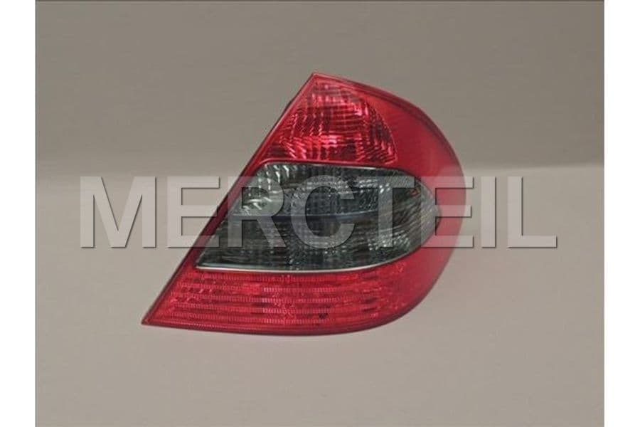 Buy the spare part Mercedes-Benz A2118202464 tail lamp