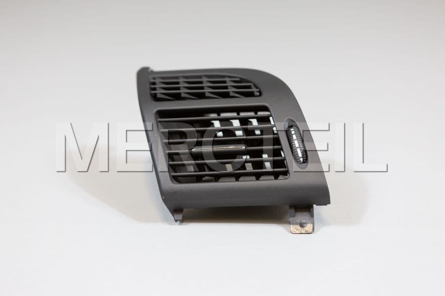 Buy the spare part Mercedes-Benz A21183011549116 nozzle