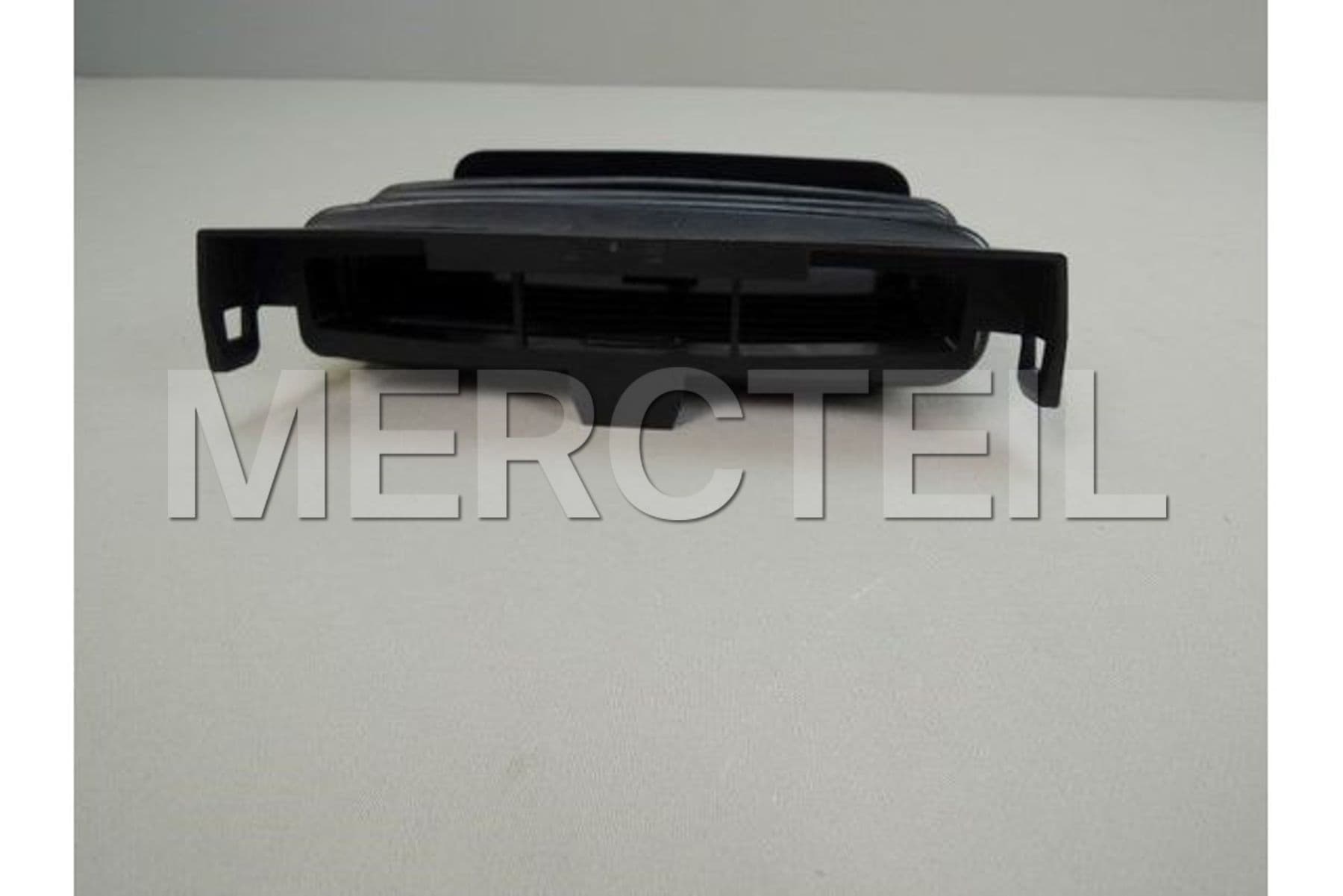 Buy the spare part Mercedes-Benz A2125050161 air duct