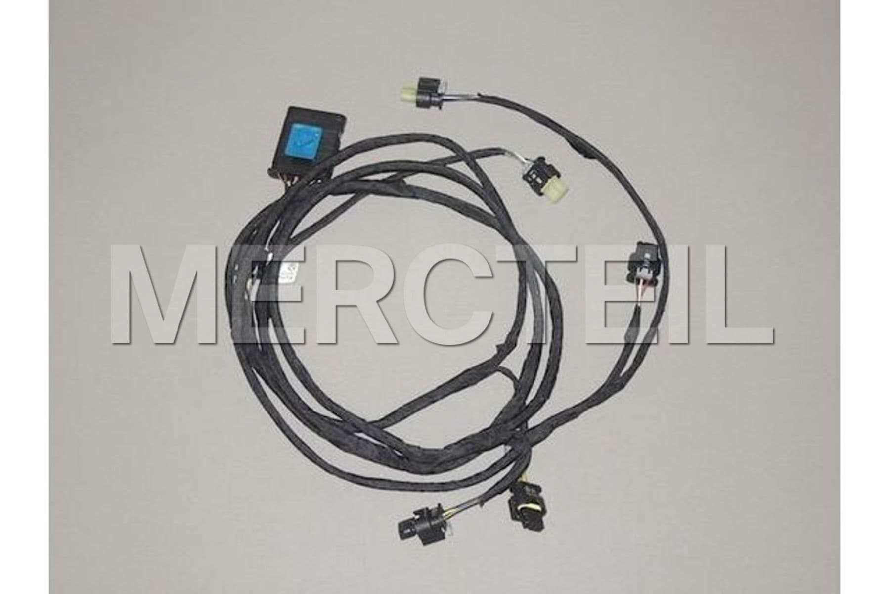 Buy the spare part Mercedes-Benz A2125402500 electrical wiring harness