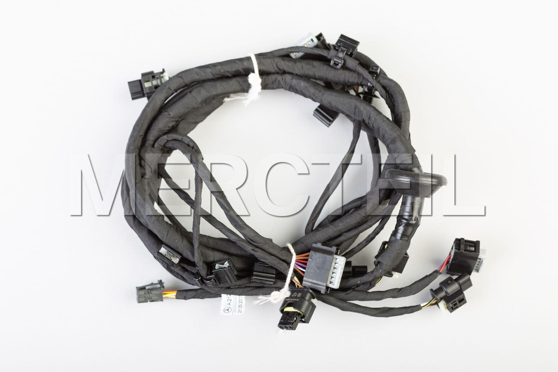 Buy the spare part Mercedes-Benz A2125403300 electrical wiring harness