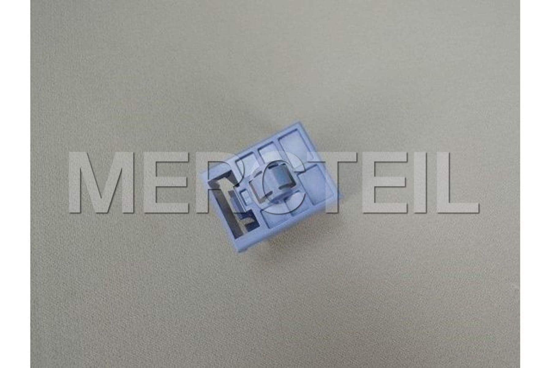 Buy the spare part Mercedes-Benz A2126980214 bracket