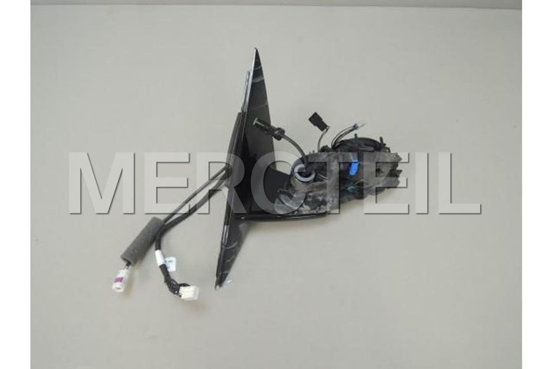 Buy the spare part Mercedes-Benz A2128108700 mirror frame