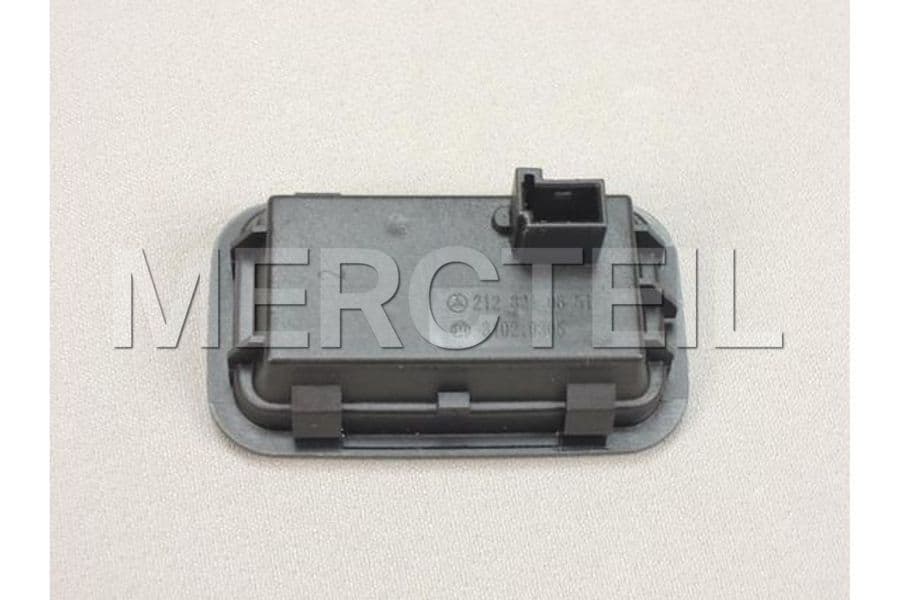 Buy the spare part Mercedes-Benz A2128210651 push button switch