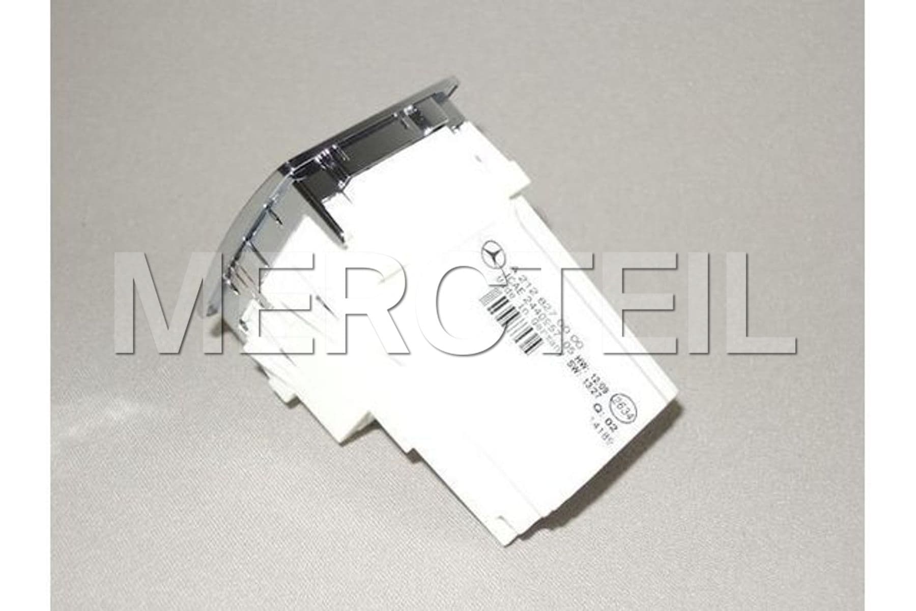 Buy the spare part Mercedes-Benz A2128270000 analog clock