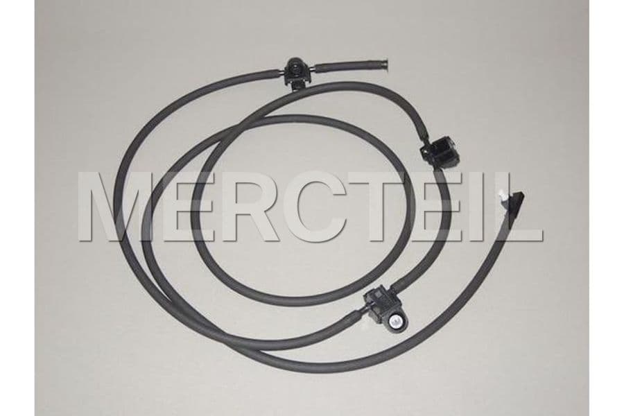 Buy the spare part Mercedes-Benz A2128600792 hose line