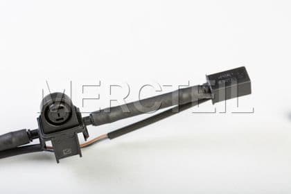 Buy the spare part Mercedes-Benz A2128600892 hose line