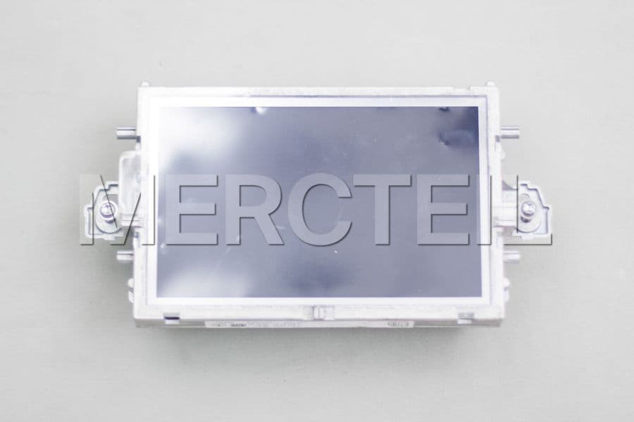 Buy the spare part Mercedes-Benz A2129005000 comand aps