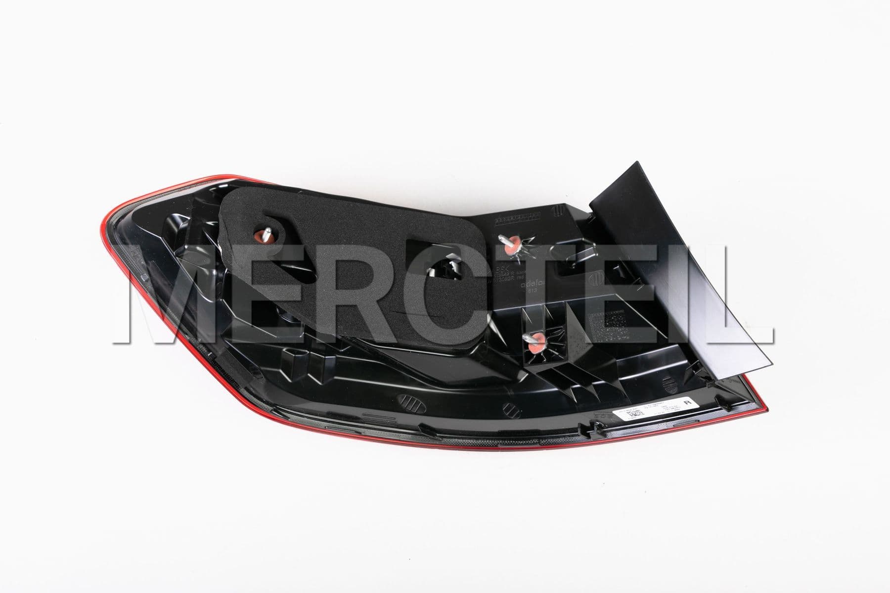 Buy the spare part Mercedes-Benz A212906080364 rear lamp combination