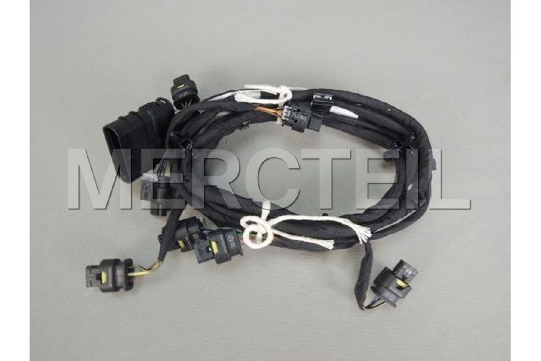 Buy the spare part Mercedes-Benz A2135406503 electrical wiring harness