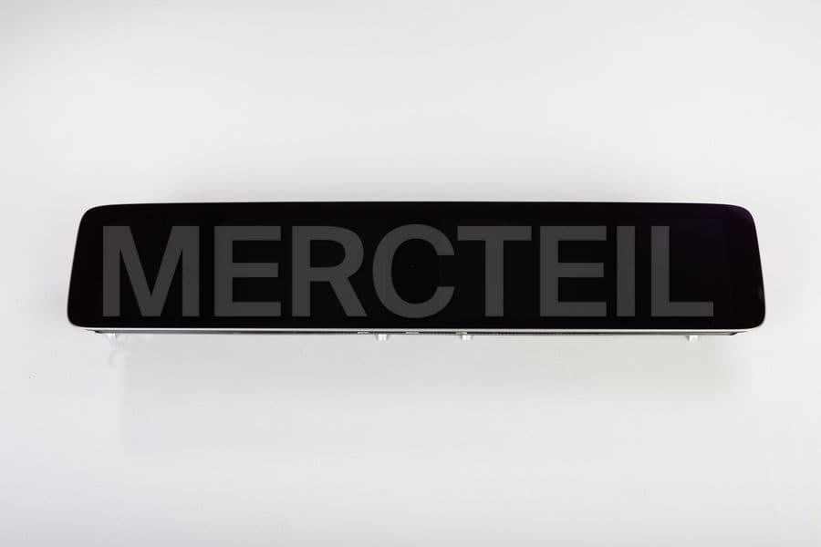 Buy the spare part Mercedes-Benz A2135408472 instrument cluster