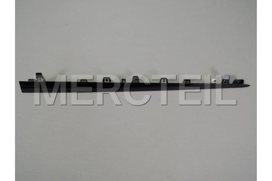 Buy the spare part Mercedes-Benz A2136981600 moulding