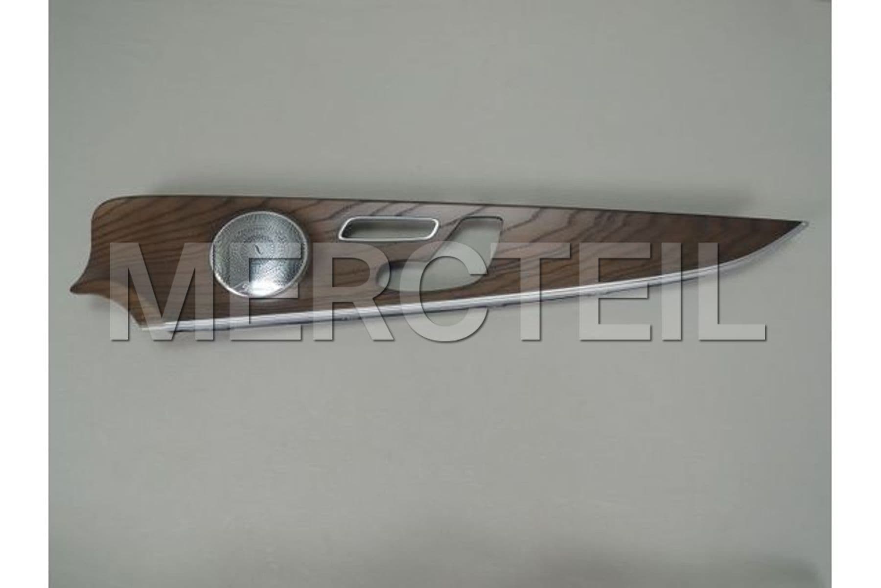 Kaufen Sie das Ersatzteil Mercedes-Benz A2137204402 zierleiste