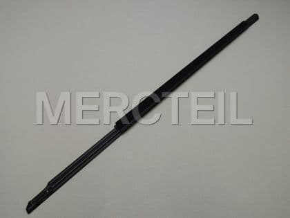 Buy the spare part Mercedes-Benz A2137209604 sealing rail
