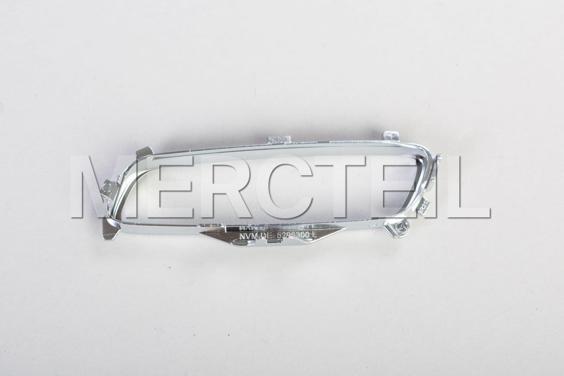 Kaufen Sie das Ersatzteil Mercedes-Benz A2137275100 zierblende