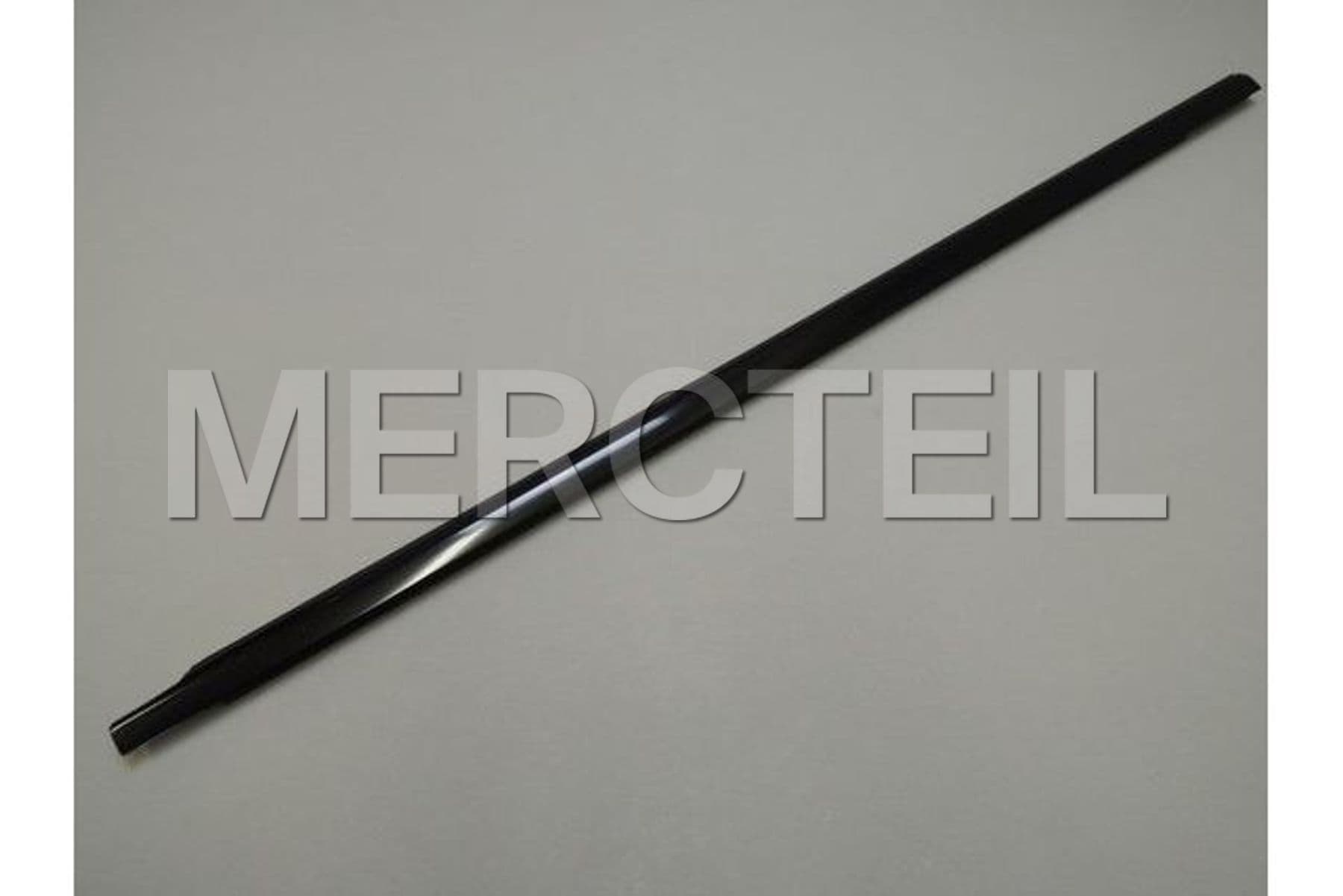 Buy the spare part Mercedes-Benz A213730240528 sealing rail