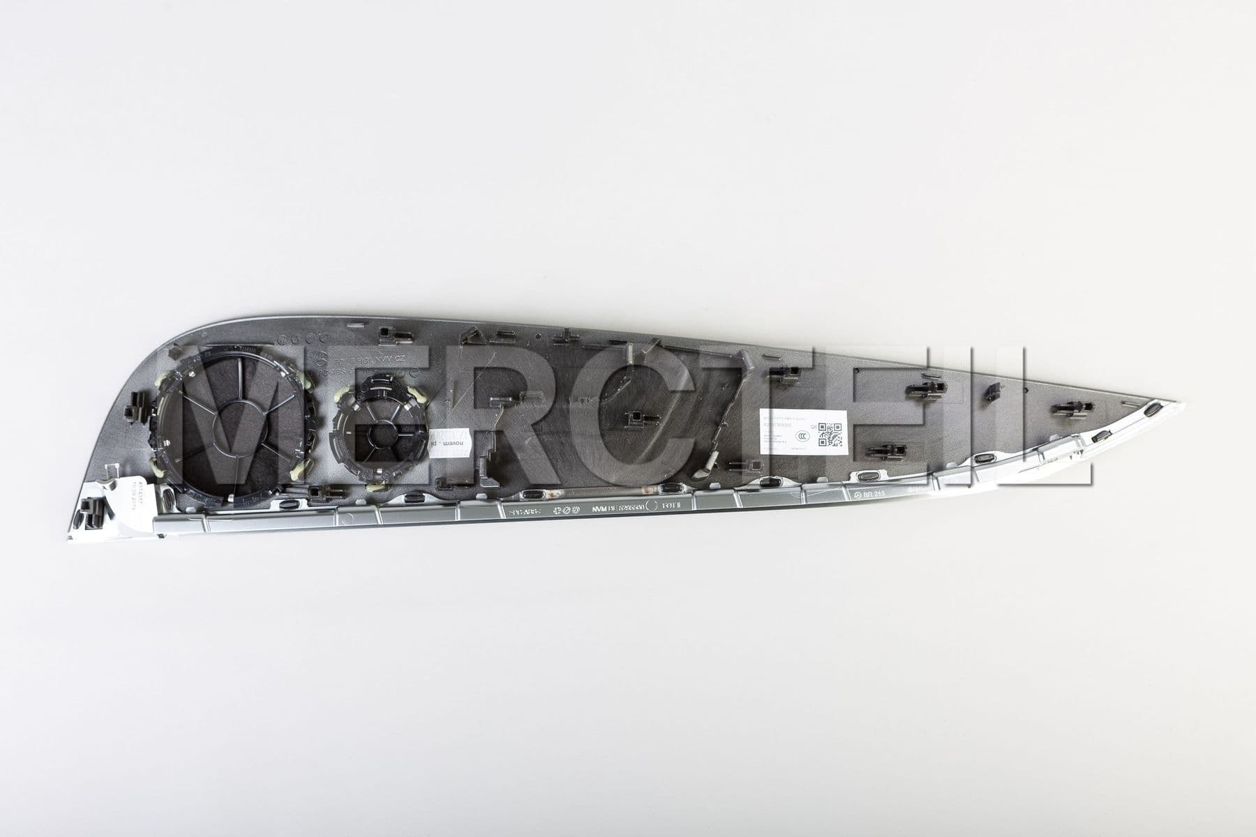Buy the spare part Mercedes-Benz A2137305302 ornamental trim