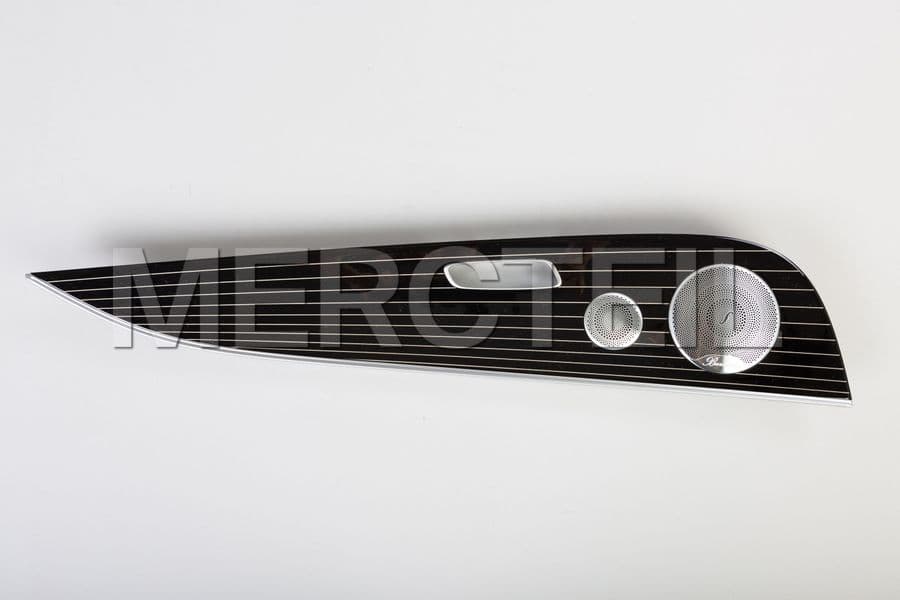 Buy the spare part Mercedes-Benz A2137306901 moulding