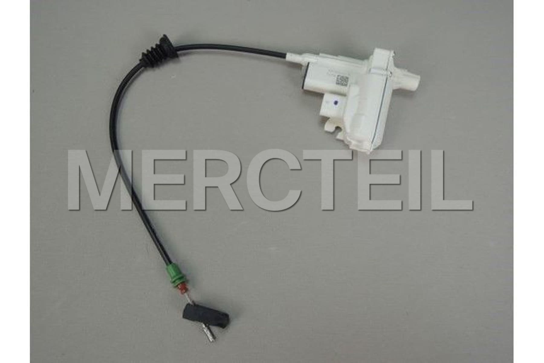 Buy the spare part Mercedes-Benz A2137600300 electrical closing aid