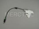 Buy the spare part Mercedes-Benz A2137600400 electrical closing aid