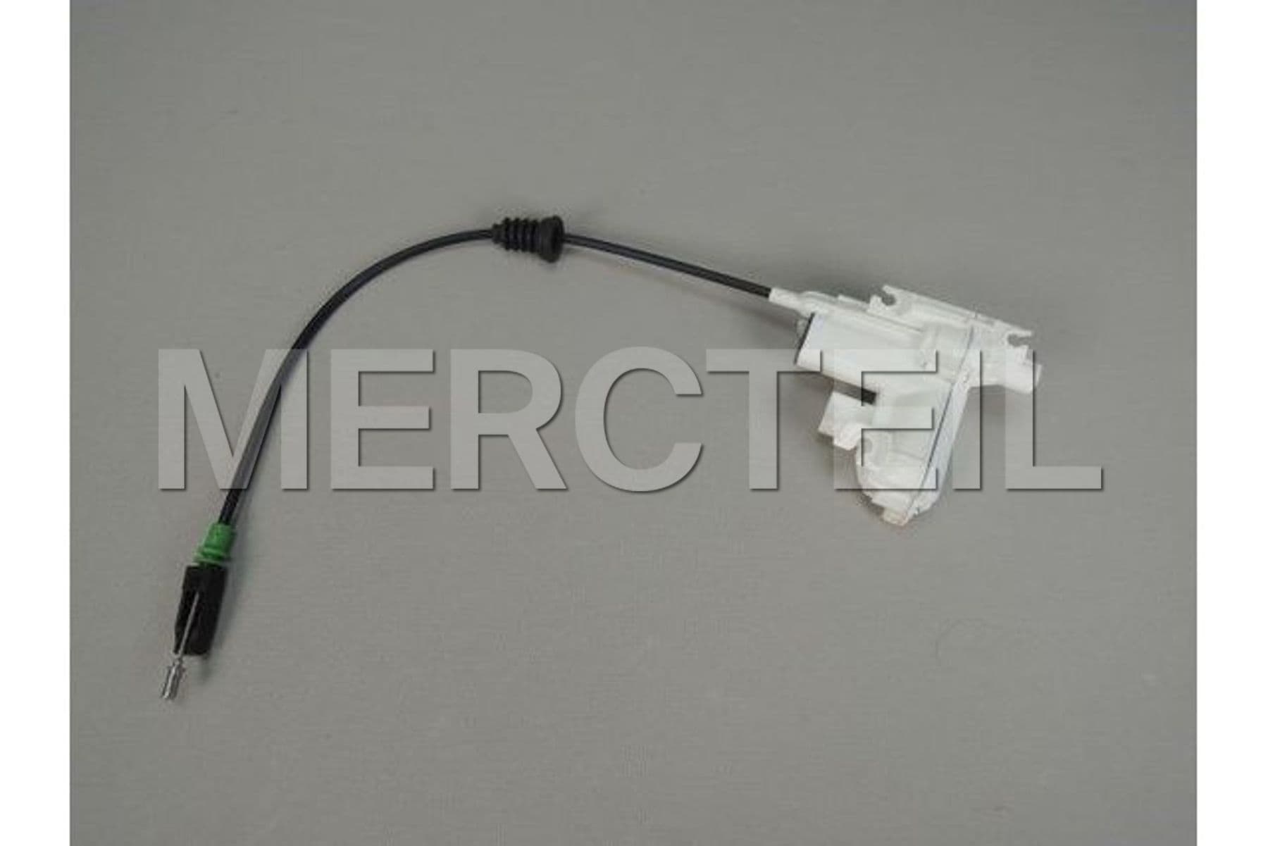 Buy the spare part Mercedes-Benz A2137600400 electrical closing aid