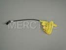 Buy the spare part Mercedes-Benz A2137601300 electrical closing aid