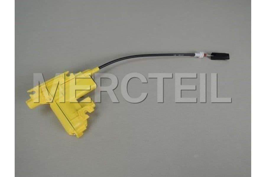 Buy the spare part Mercedes-Benz A2137601300 electrical closing aid