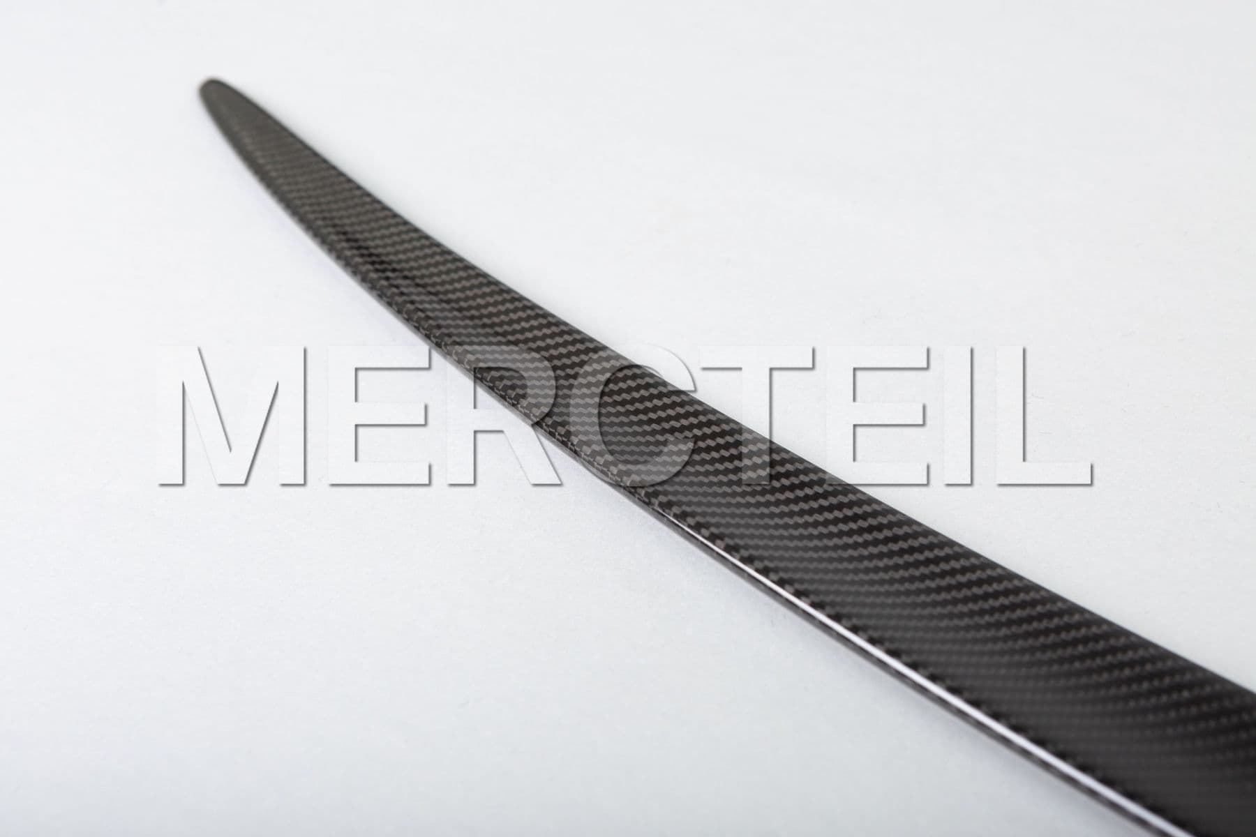 Buy the spare part Mercedes-Benz A2137900100 rear spoiler attachment