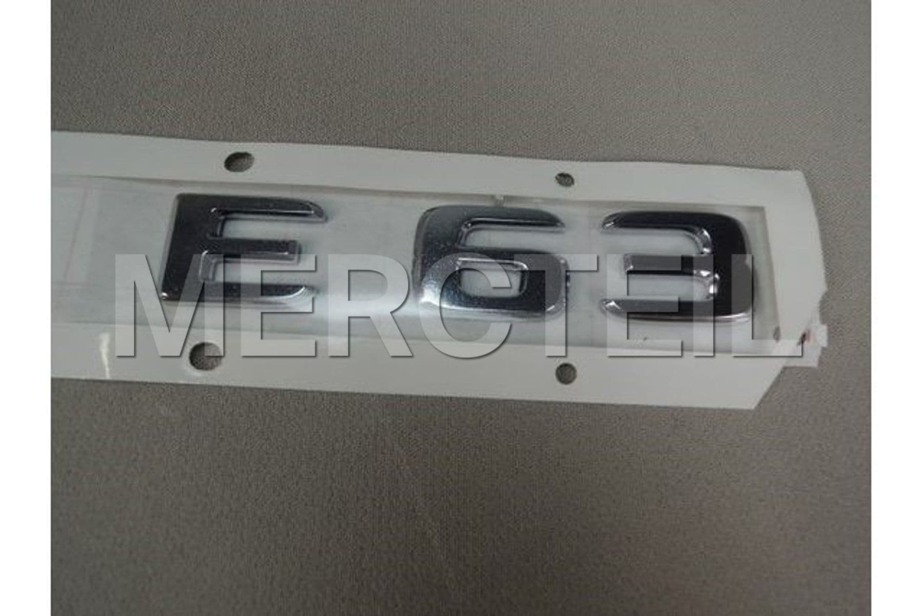 Buy the spare part Mercedes-Benz A2138170200 ts model plate
