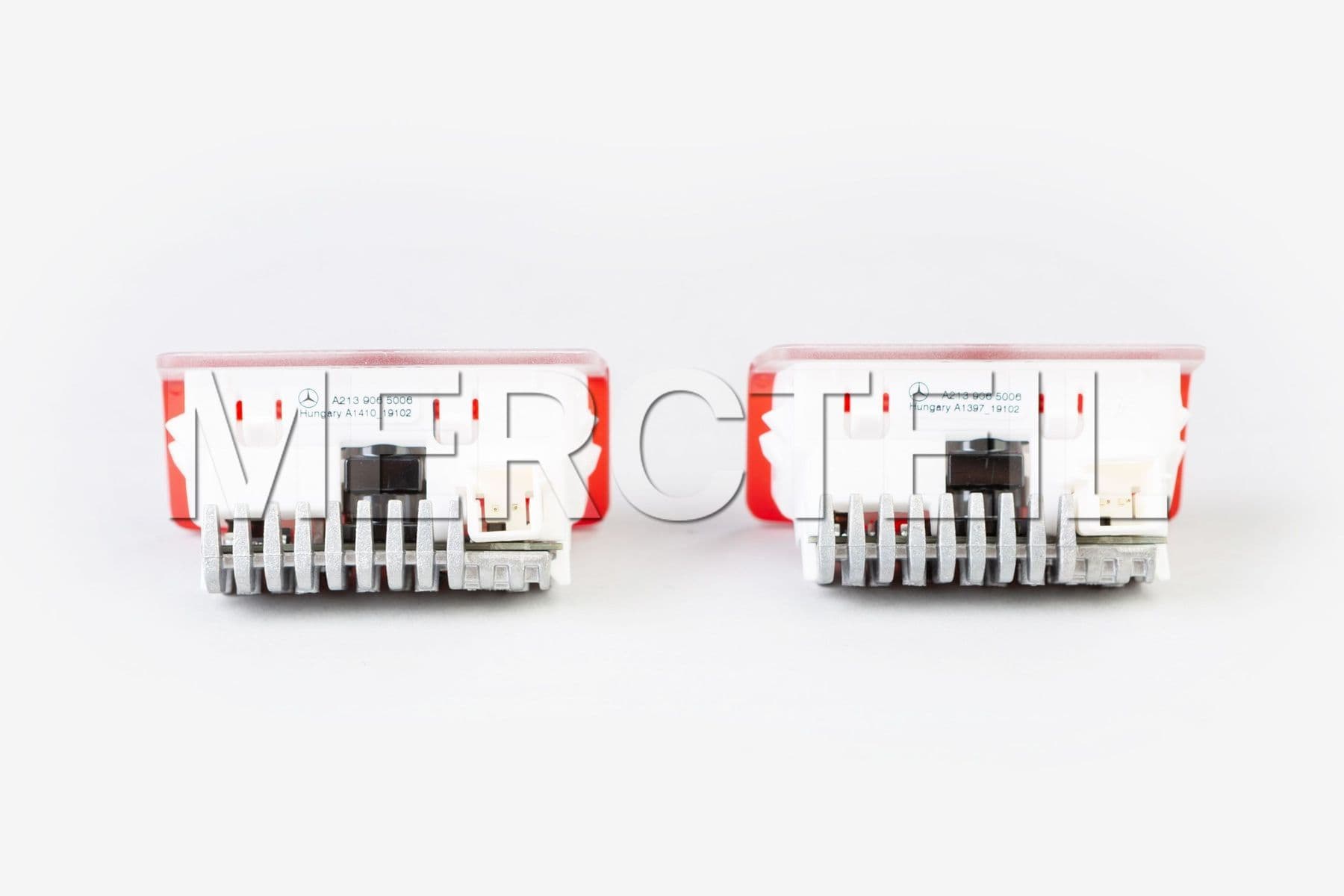 Buy the spare part Mercedes-Benz A2138206003 inst kit projector