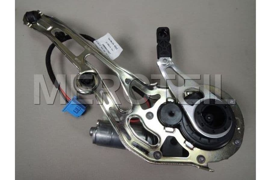 Buy the spare part Mercedes-Benz A2138208201 drive unit trunk lid