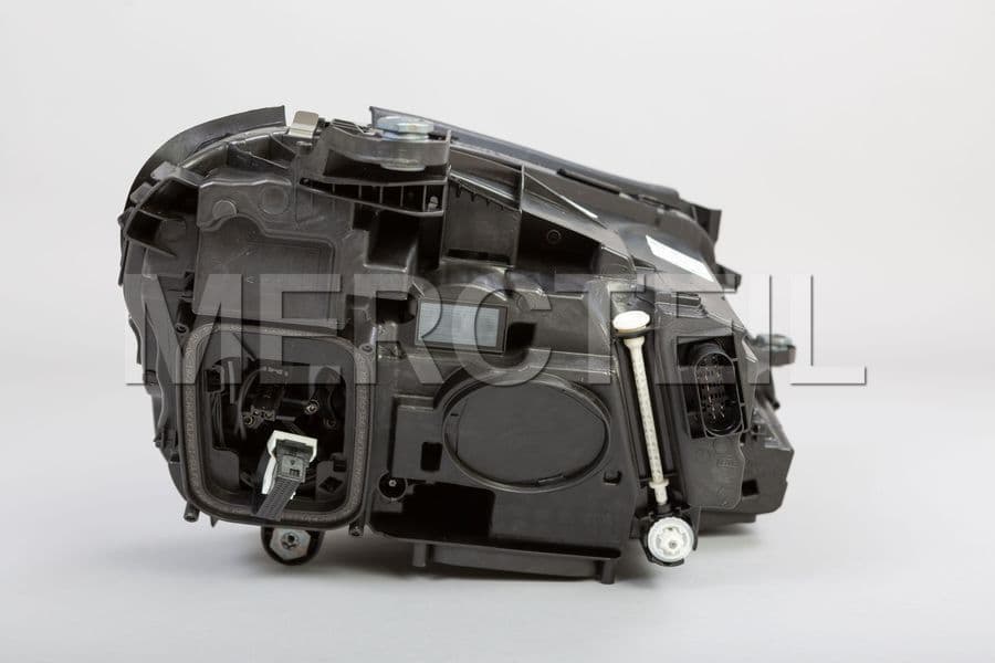 Buy the spare part Mercedes-Benz A2138260091 gasket f light housing