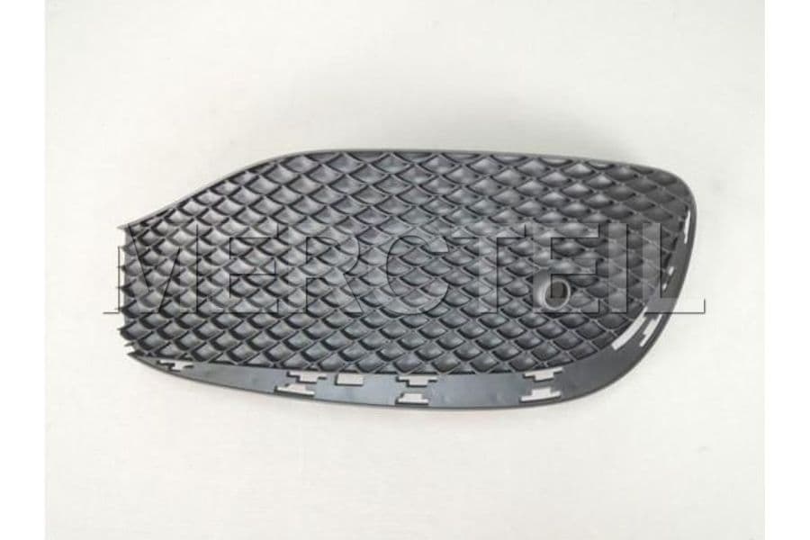 Buy the spare part Mercedes-Benz A2138850822 cover bumper area