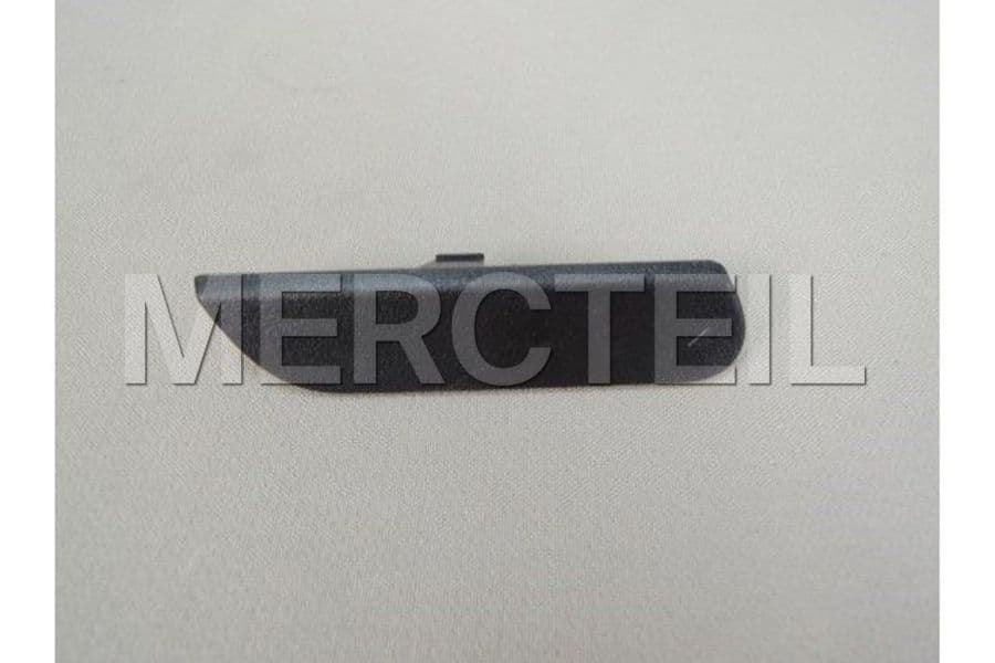 Buy the spare part Mercedes-Benz A2138853401 cap