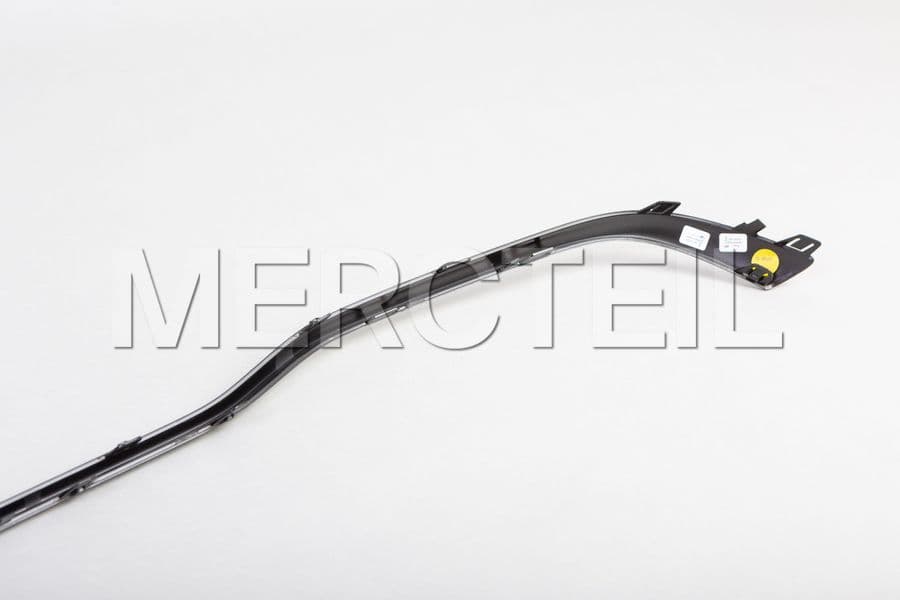 Buy the spare part Mercedes-Benz A2138856105 trim strip
