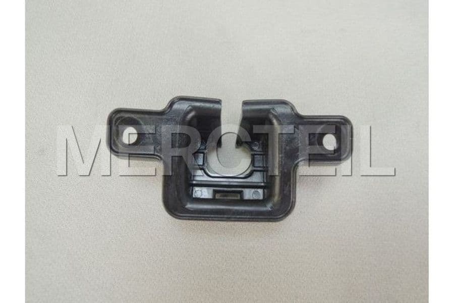 Buy the spare part Mercedes-Benz A2138856400 bracket