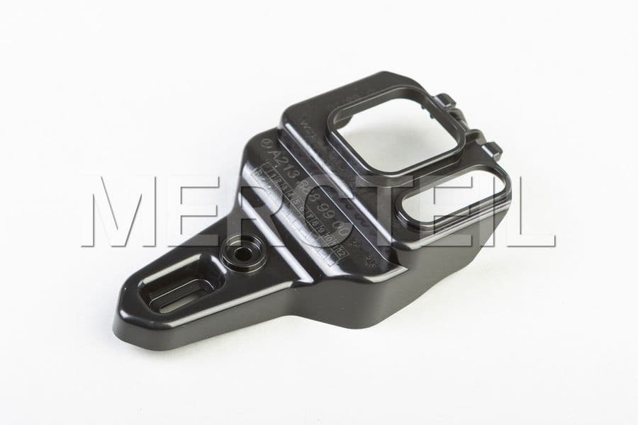 Buy the spare part Mercedes-Benz A2138889900 bracket