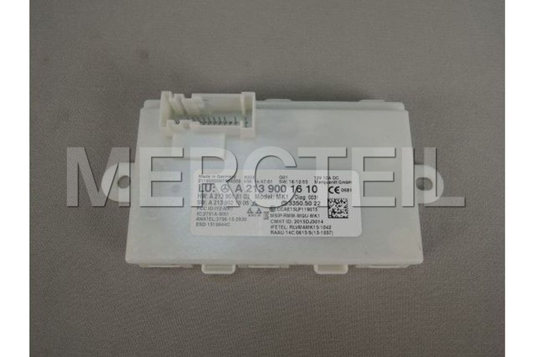 Buy the spare part Mercedes-Benz A2139001610 control unit