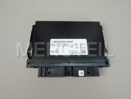 Buy the spare part Mercedes-Benz A2139002401 control unit
