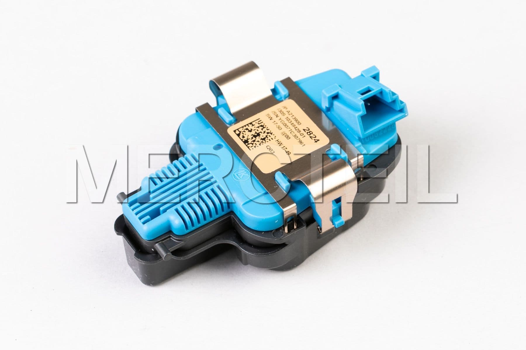 Buy the spare part Mercedes-Benz A2139002824 control unit complete