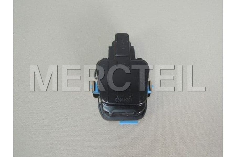 Buy the spare part Mercedes-Benz A2139005611 control unit